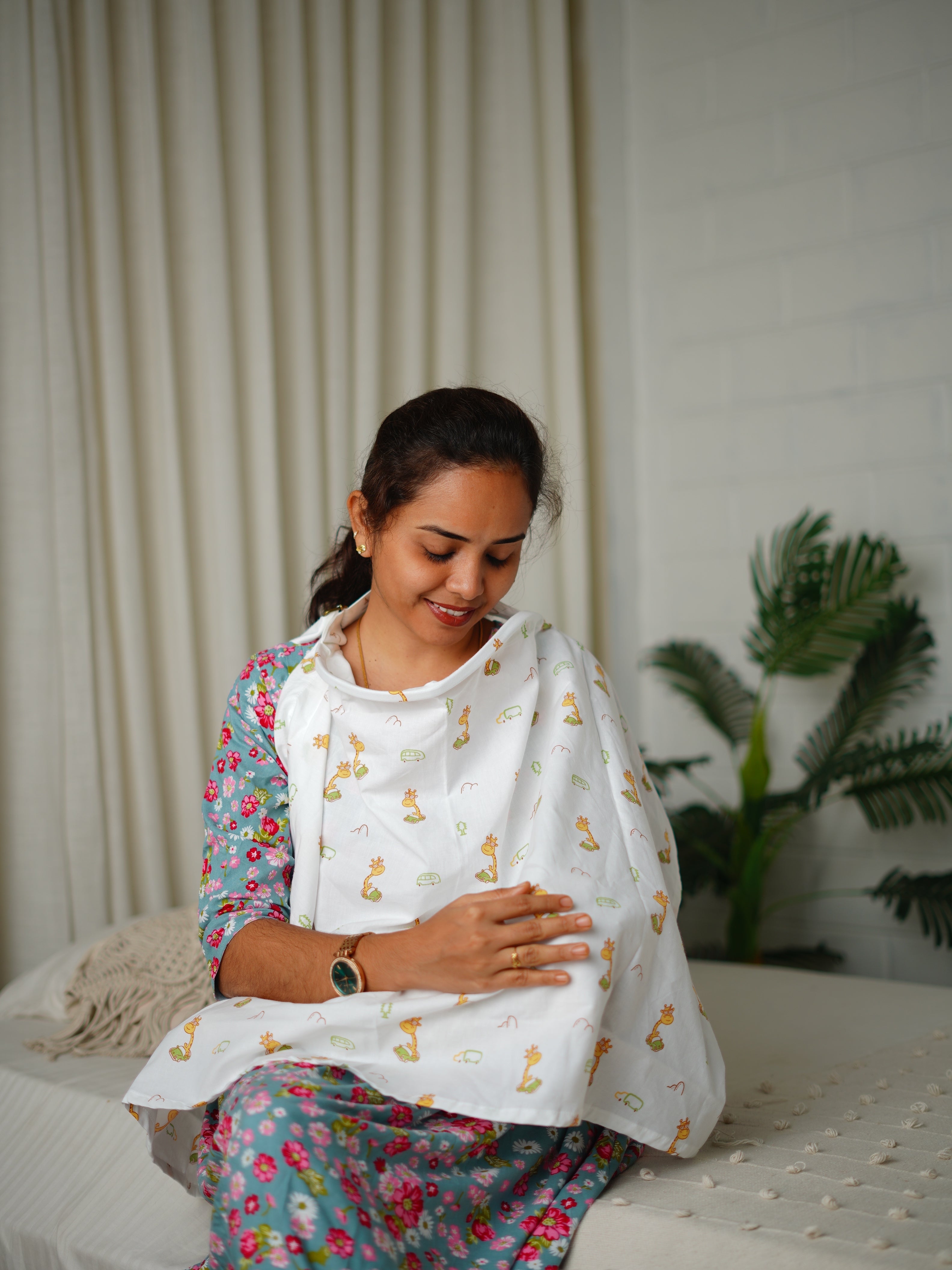 Feeding Apron – FIRSTIN ONLINE